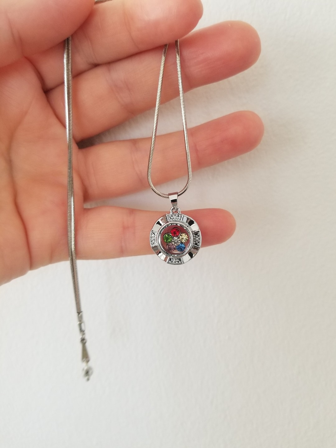 Spinner Flower Wheel Necklace | Spinning Colorful Rotating Wheel ...