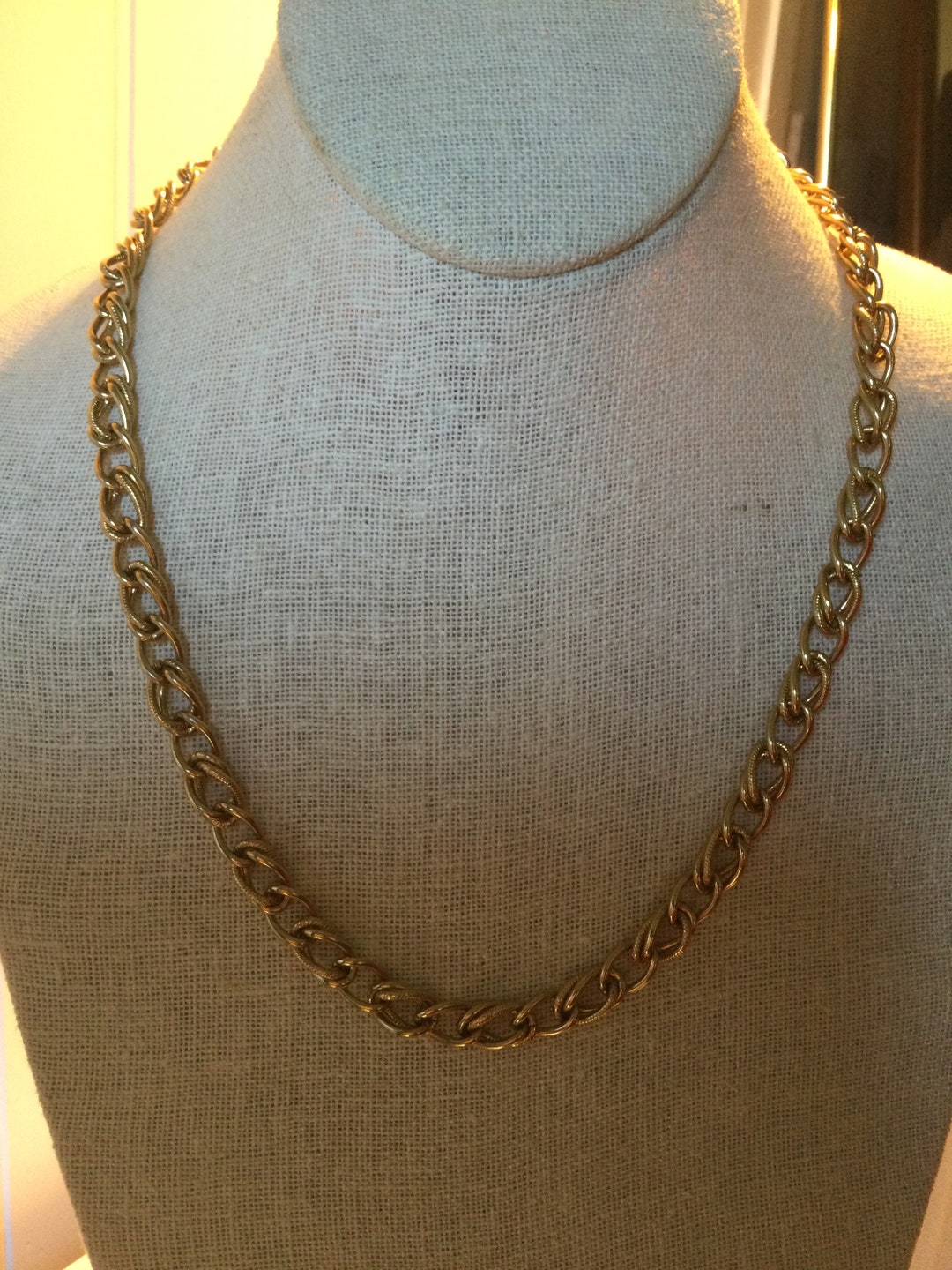 Classic Vintage MONET Chain Necklace Matinee Length Triple Gold Plated ...