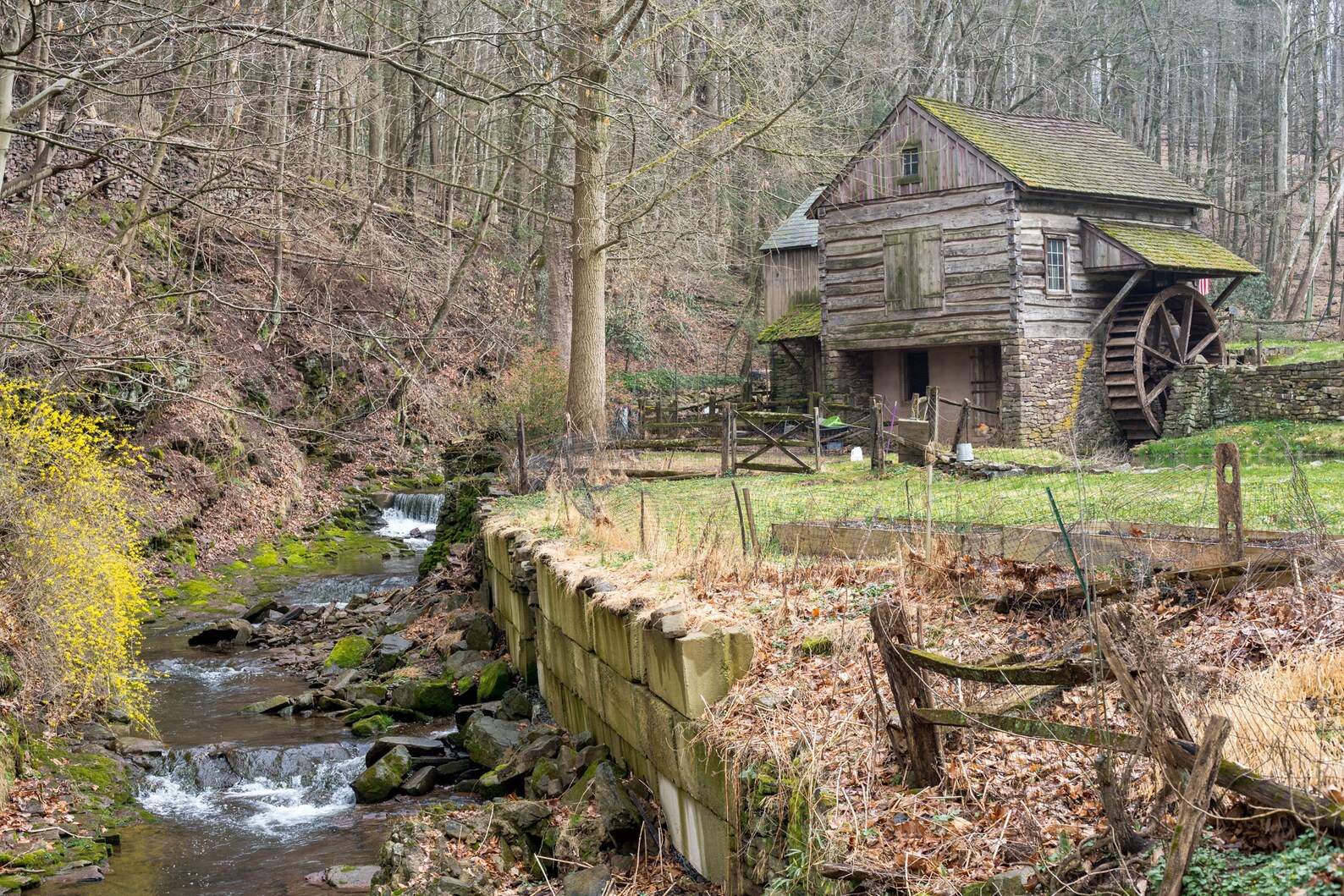 Rustic Cabin on a Creek, Pennsylvania, Cuttalossa, Farmhouse, Farm ...