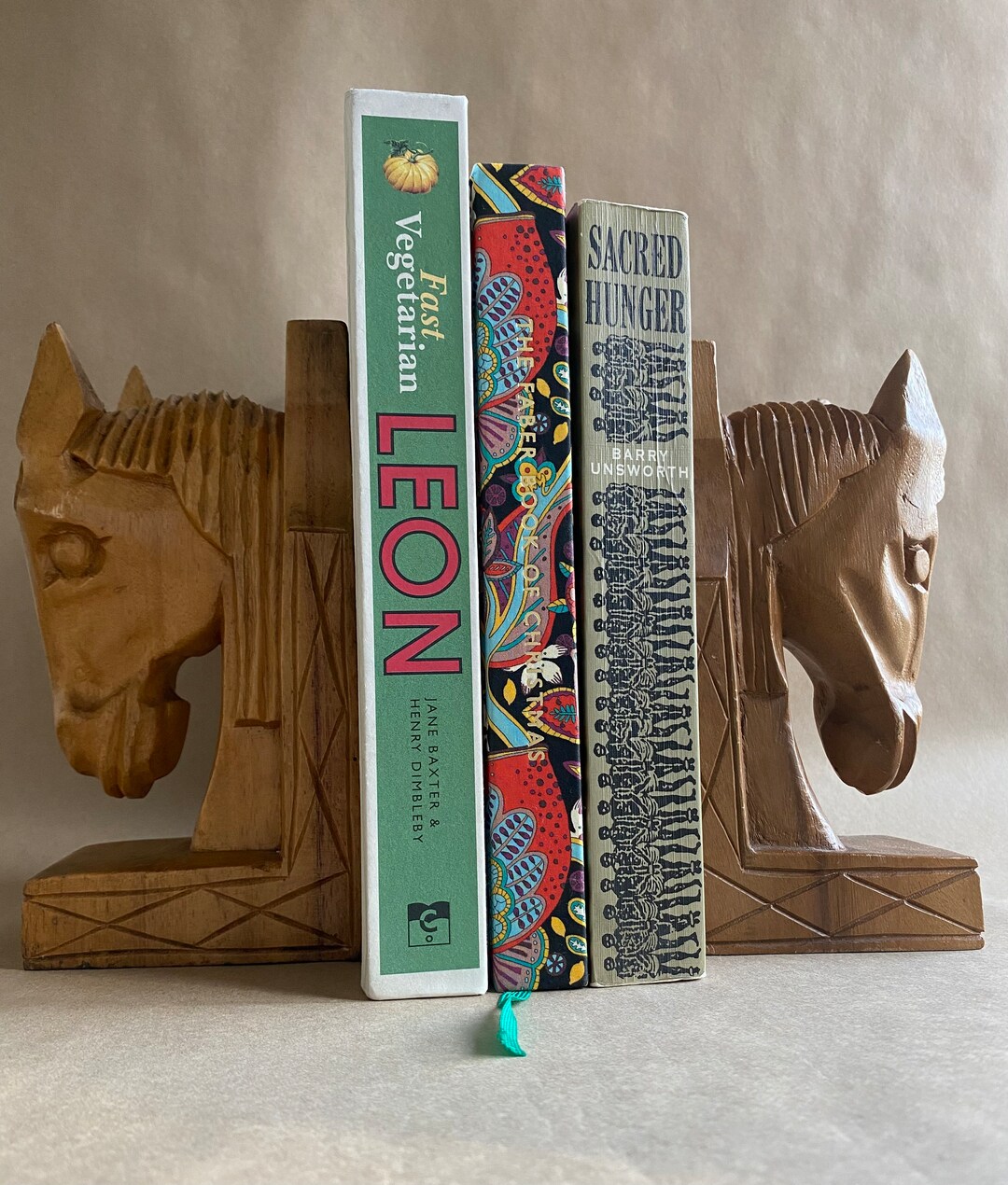 Vintage Carved Horse Bookends - Etsy