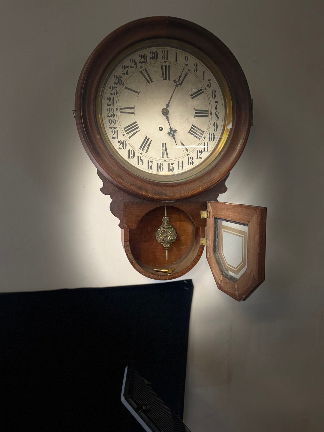 Antique Ingraham Co. Dew Drop Calendar Wall Clock - Etsy