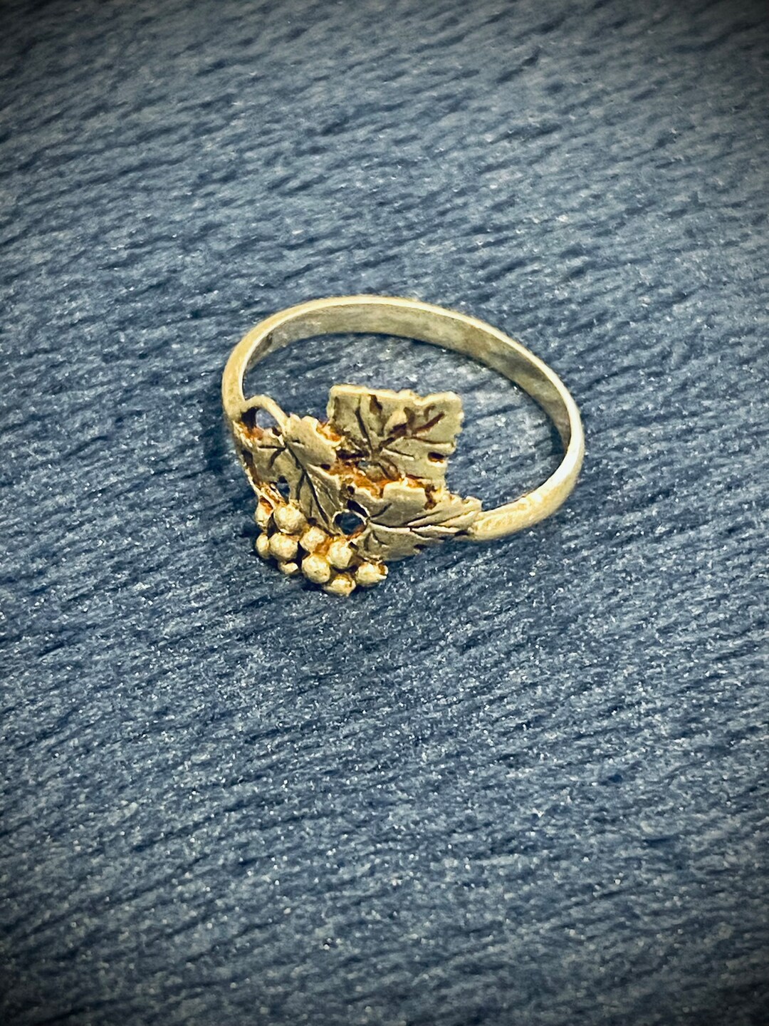 Antique Sterling Silver 925 Ring With Leaves and Grapes Size 4.5 (1.36g ...