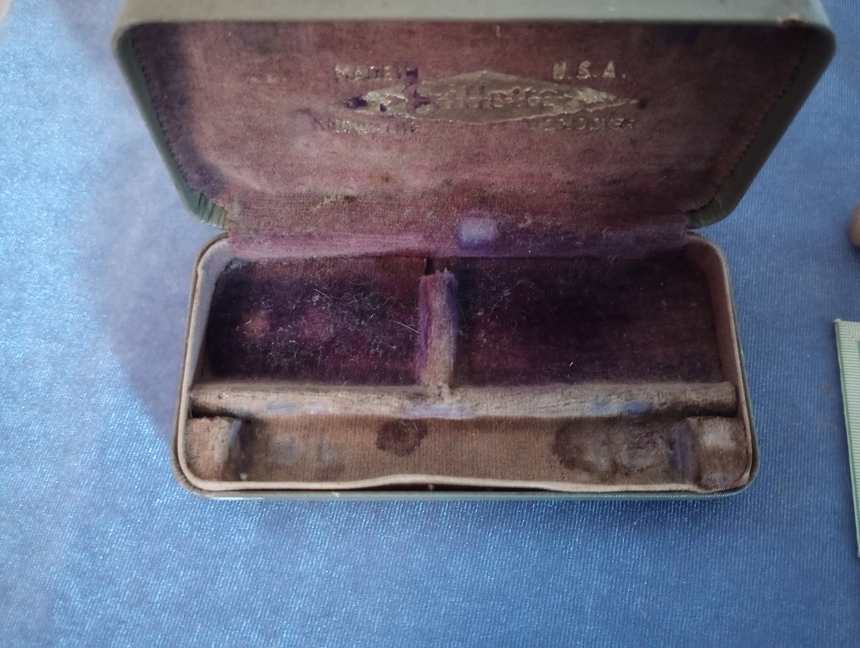 Gillette Gold Tone 3-piece Open Comb Safety Razor W/case and Blades ...