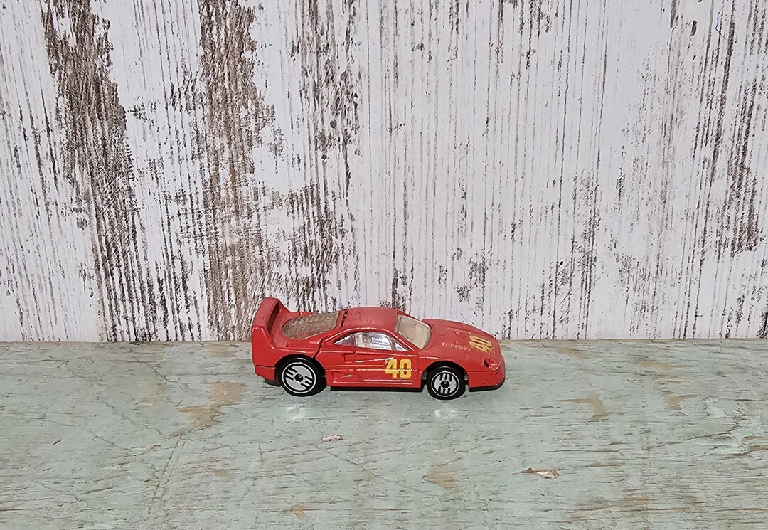 Vintage Hot Wheels 1988 Ferrari F40 Red Engine Cover Opens Diecast 1:64 ...