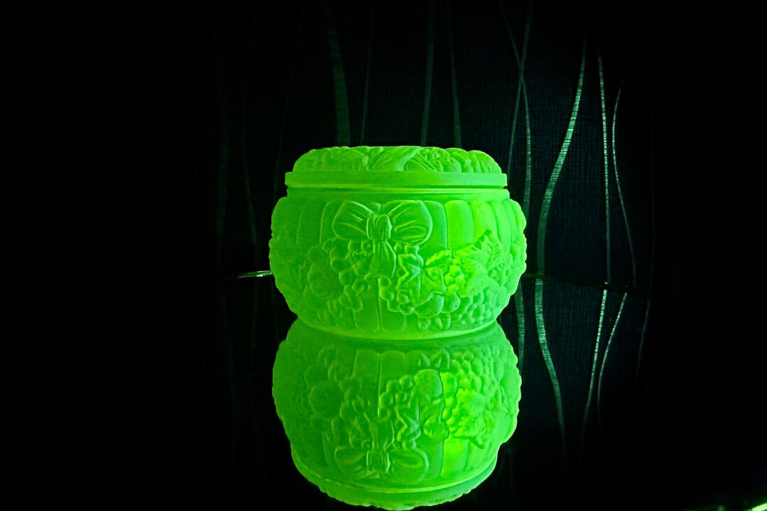 Vintage Uranium Glass Box - Etsy