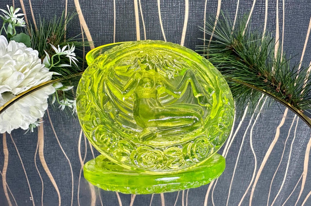 Exquisite Uranium Glass Box From the Ingrid Collection Limited Edition ...