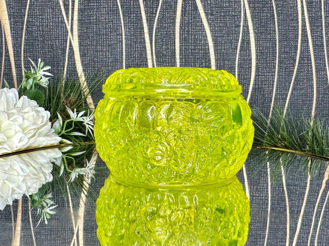 Vintage Uranium Glass Box - Hoffmann & Schlevogt Vintage Home Decor - Etsy