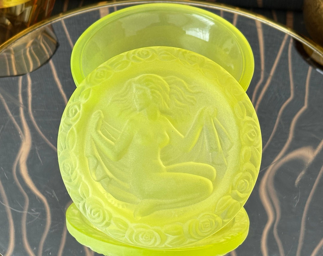 Frosted Uranium Glass Box From the Ingrid Collection - Etsy