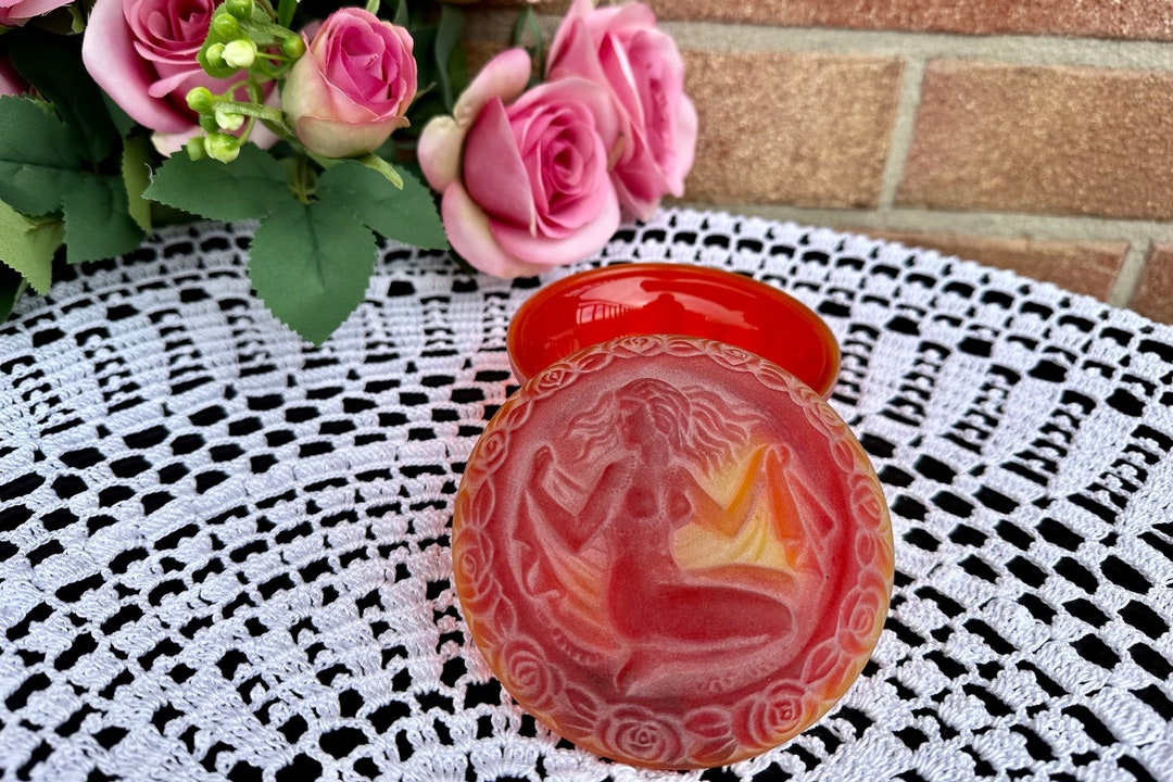 Exquisite Frosted Ruby Red Glass Box From the Ingrid Collection - Etsy