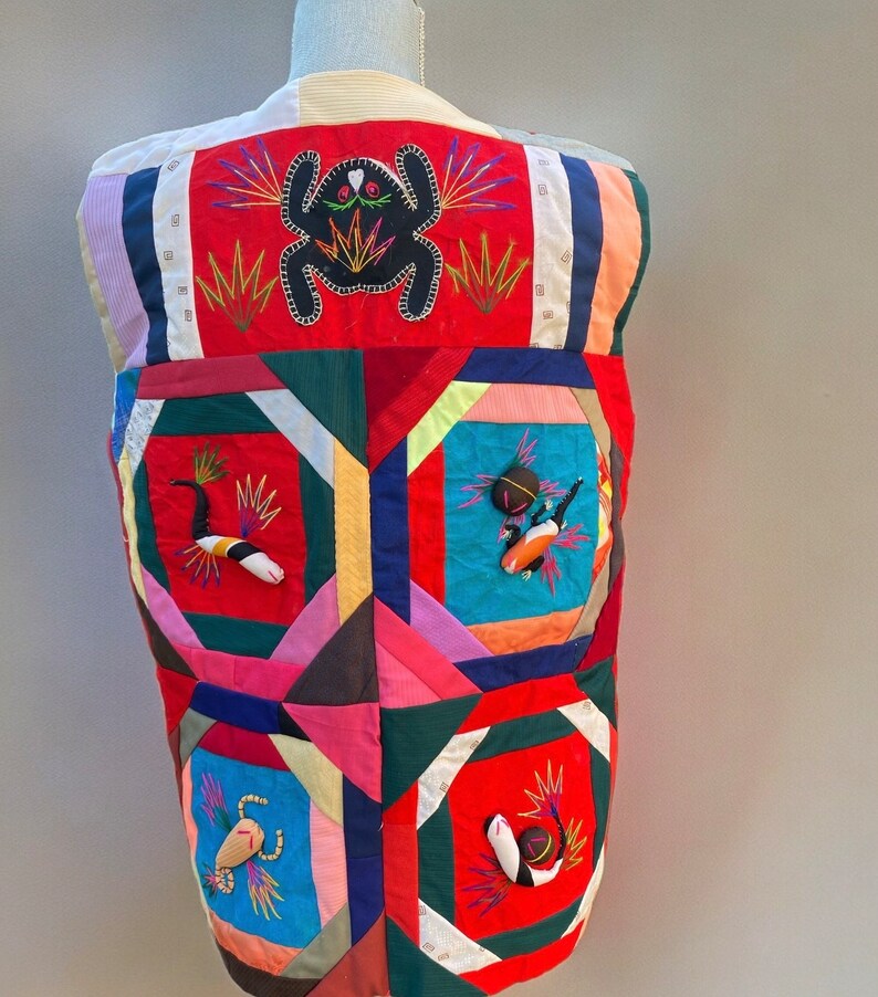 1950s Quilted Animal Scene Folk Vest, Cottage Core Vest, Handmade ...