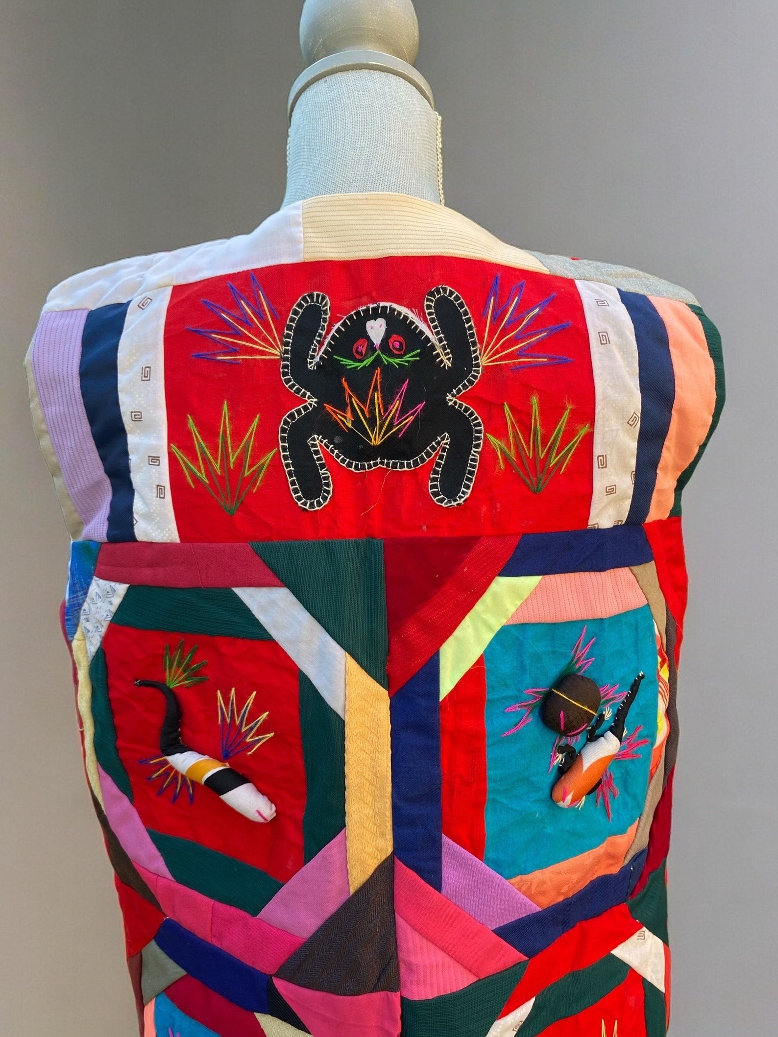 1950s Quilted Animal Scene Folk Vest, Cottage Core Vest, Handmade ...