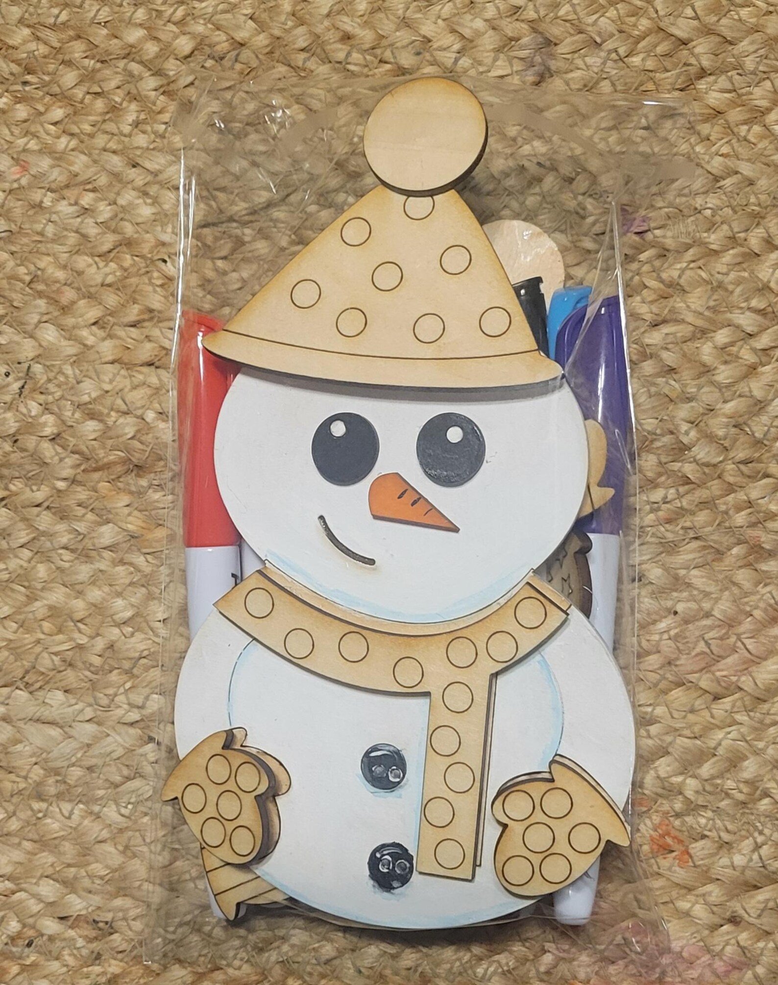 Personalized Snowman Kit With 12 Markers and 9 Velcro Accessories for ...