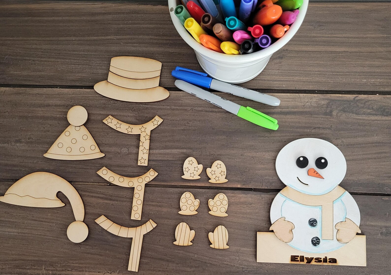 Personalized Snowman Kit With 12 Markers and 9 Velcro Accessories for ...