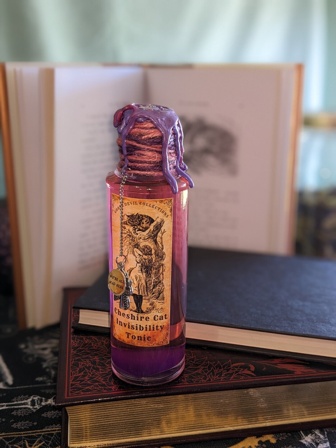 Cheshire Cat Potion Alice in Wonderland Color Changing Potion ...