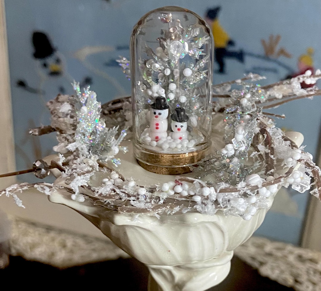Mini Winter Wonderland With Snowmen in Glass Cloche - Etsy