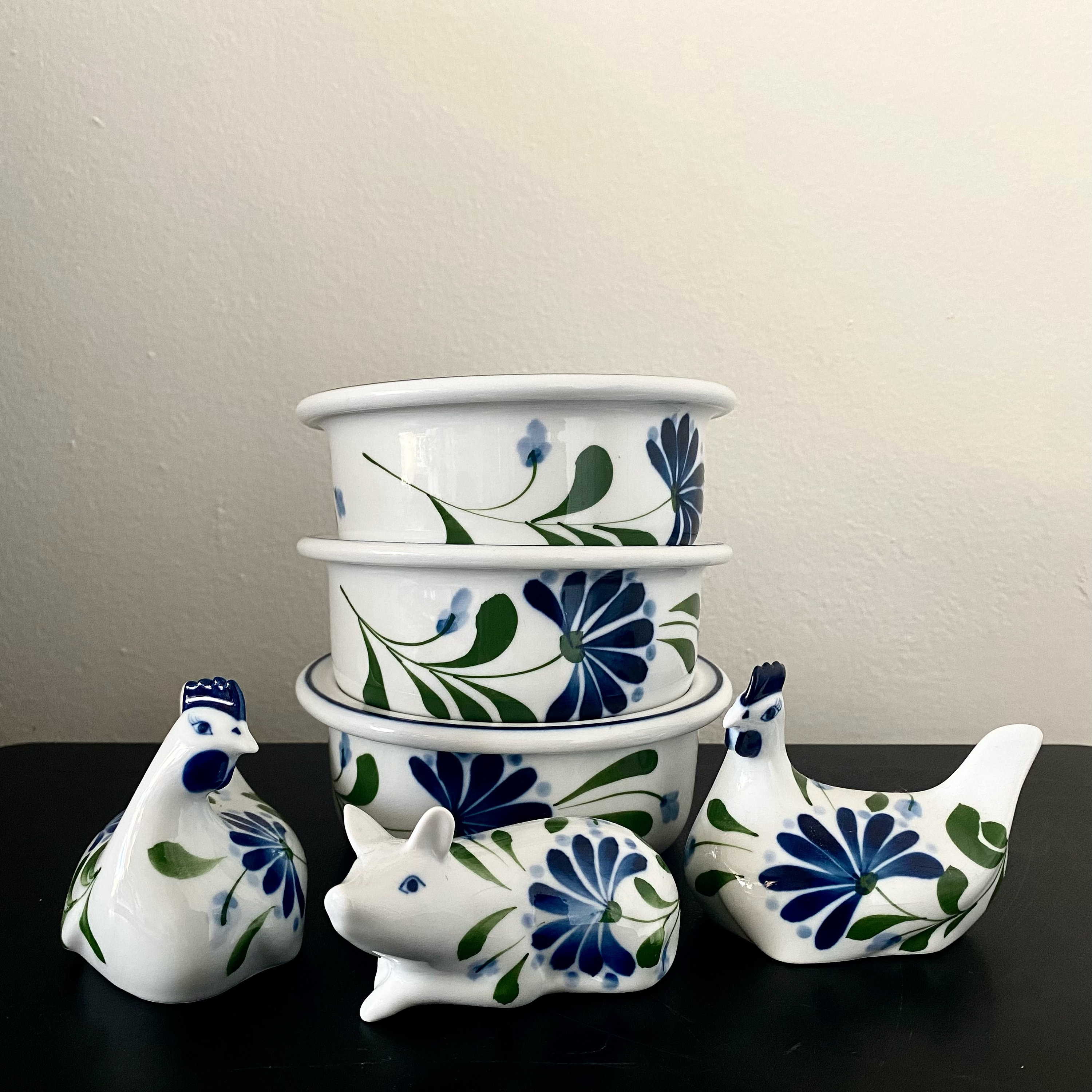 MCM Vintage Dansk sage Song Pig & Chickens Animal Figurines With Blue ...