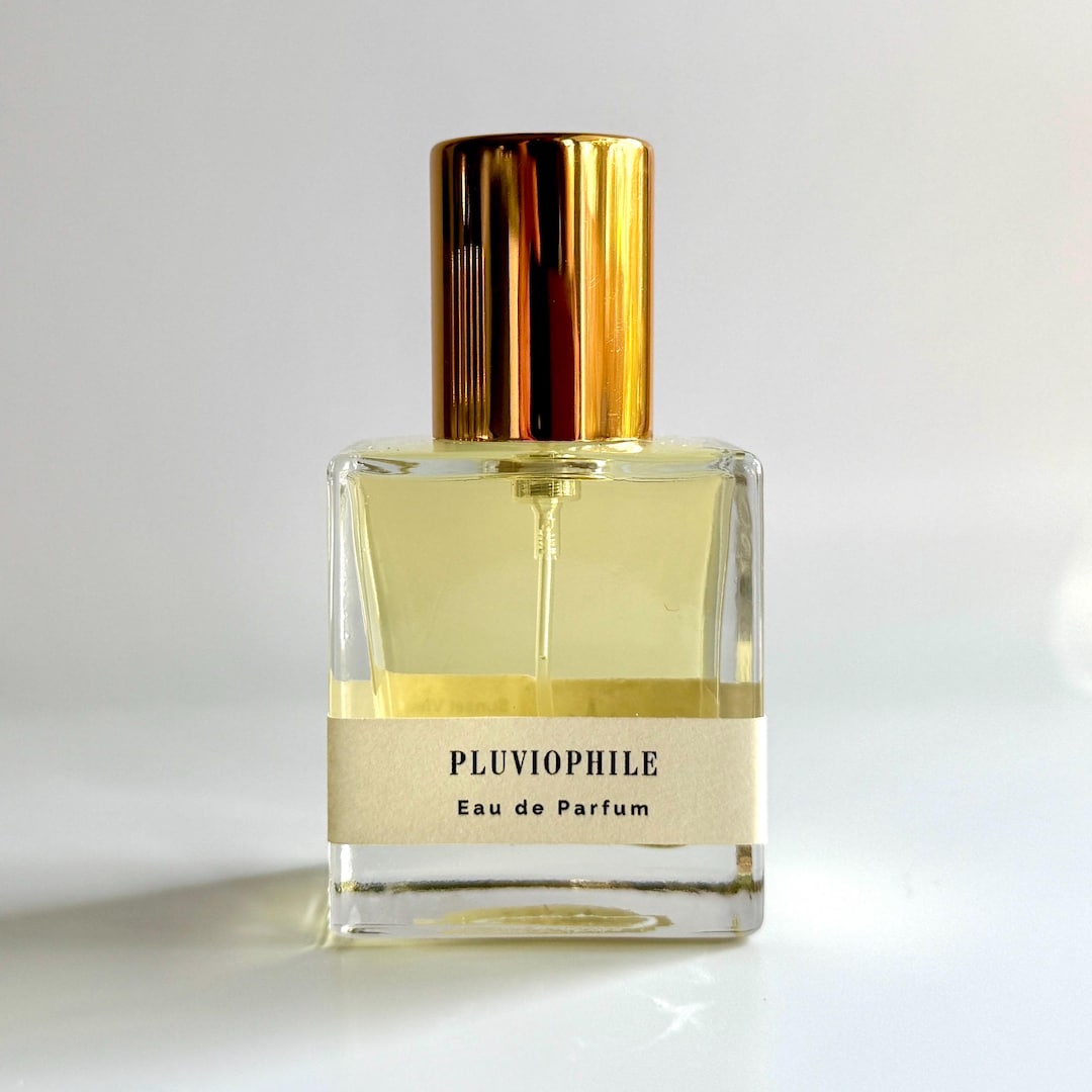 Fresh Rain and Petrichor Scented Spray Perfume | Pluviophile - Etsy