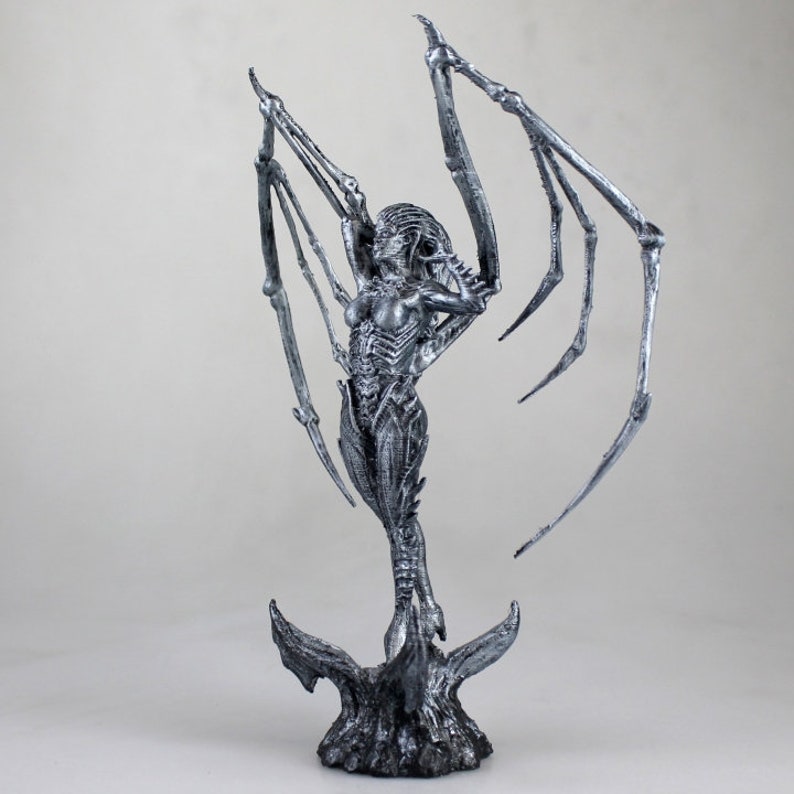 Starcraft Kerrigan Statue - Etsy