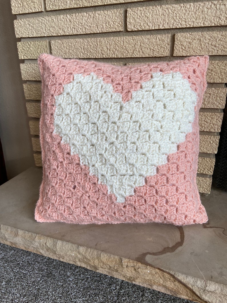 14 Inch Heart Pillow C2C Crochet Pattern, Homemade Projects and Crafts ...