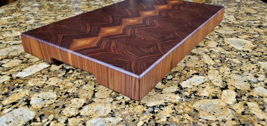 Walnut End Grain Cutting Board With Diamond Pattern - Etsy