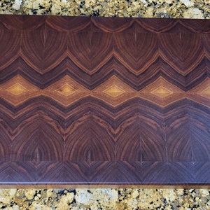 Walnut End Grain Cutting Board With Diamond Pattern - Etsy
