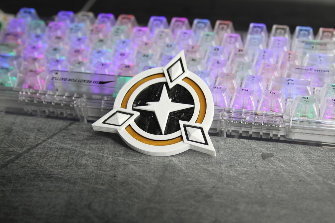 3D Printed Emma Frost-inspired Reveal Medallion Read Description - Etsy