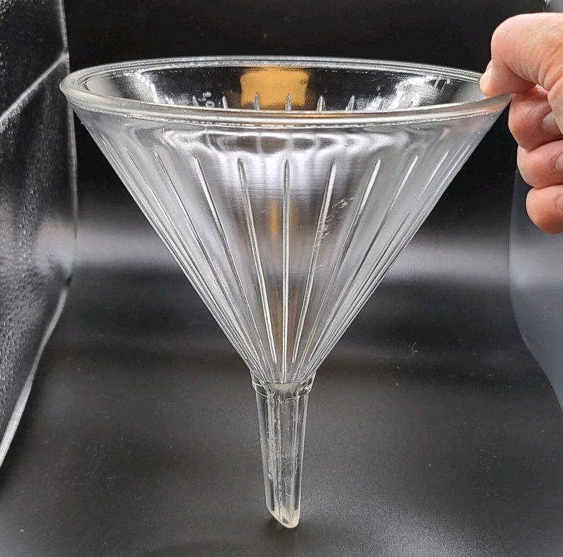 Vintage Apothecary Glass Funnel Mooney Air Vent 1 Qt Heavy Ribbed Glass ...