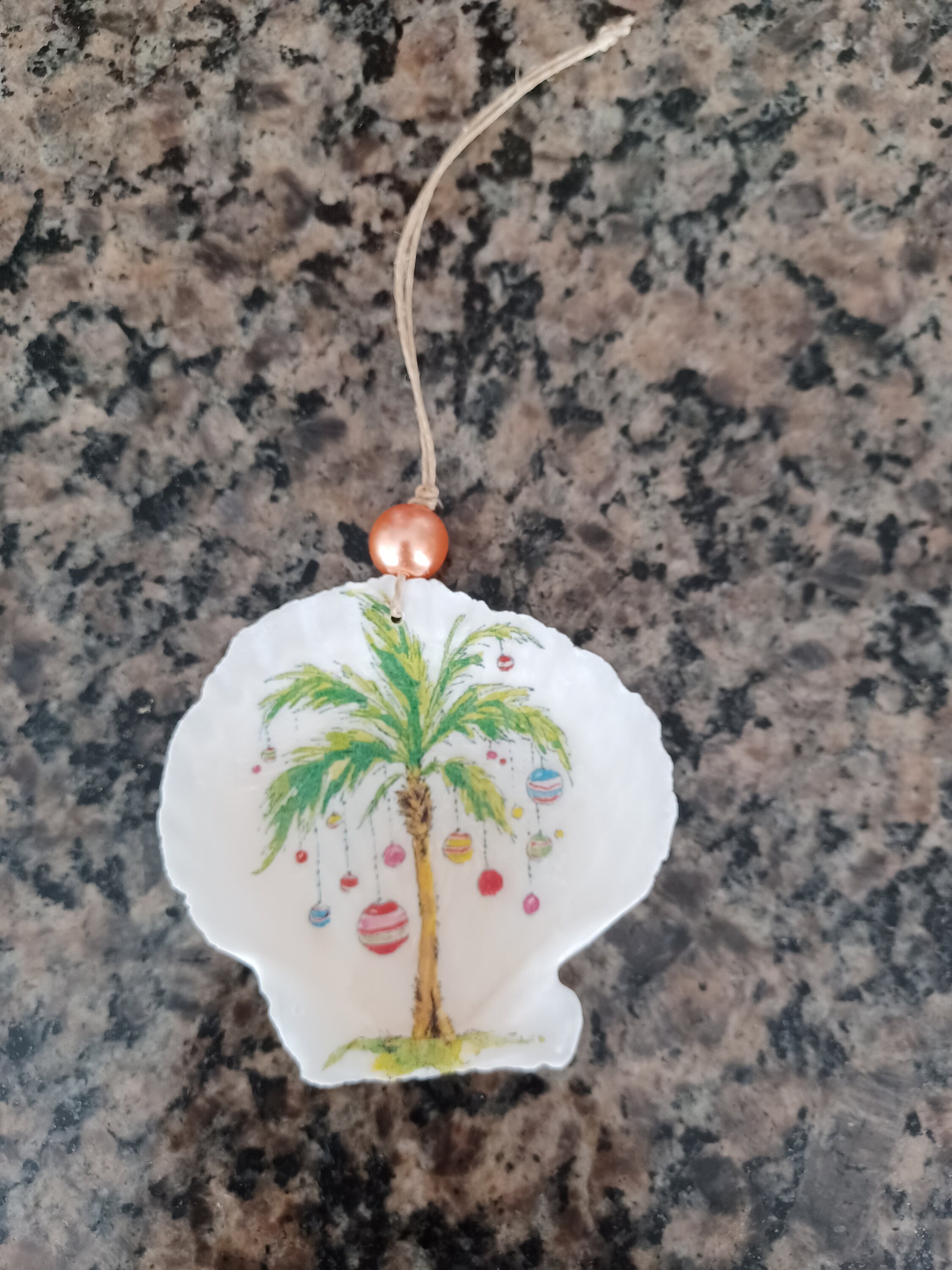 Coastal Christmas Ornament: Palm Tree Scallop Shell With Beads - Etsy