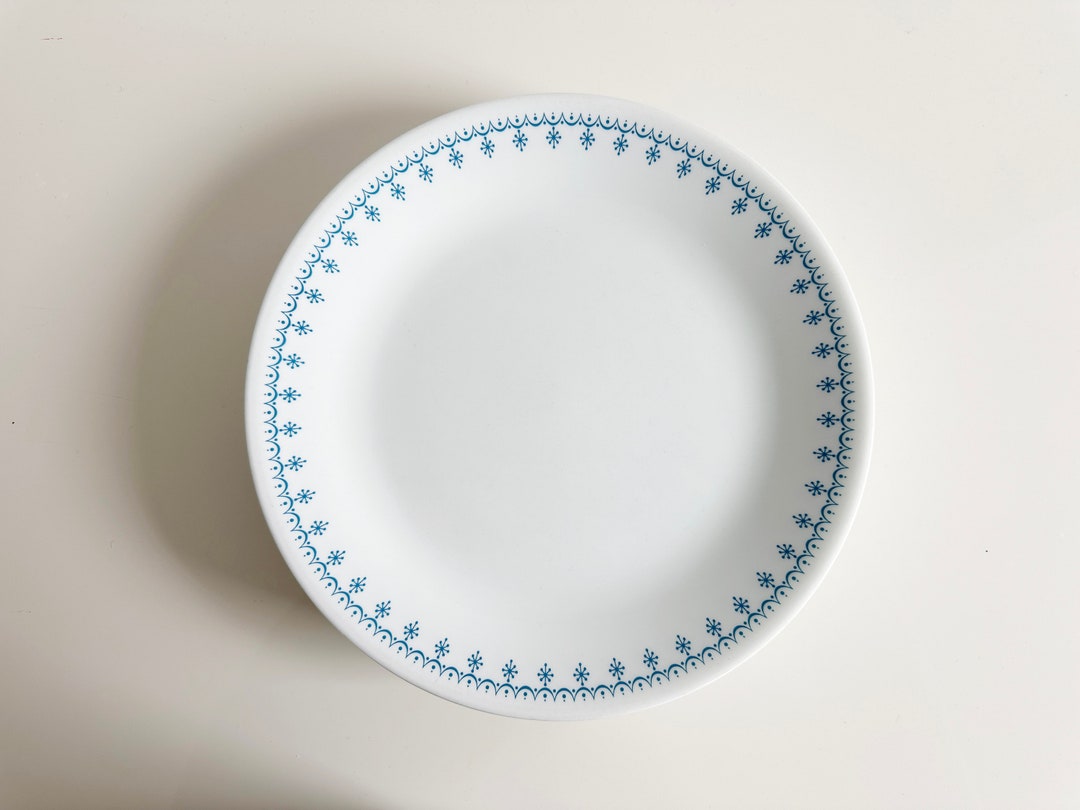 Snowflake Blue Corelle Livingware Dinner & Salad Plates Mixed Lot by ...