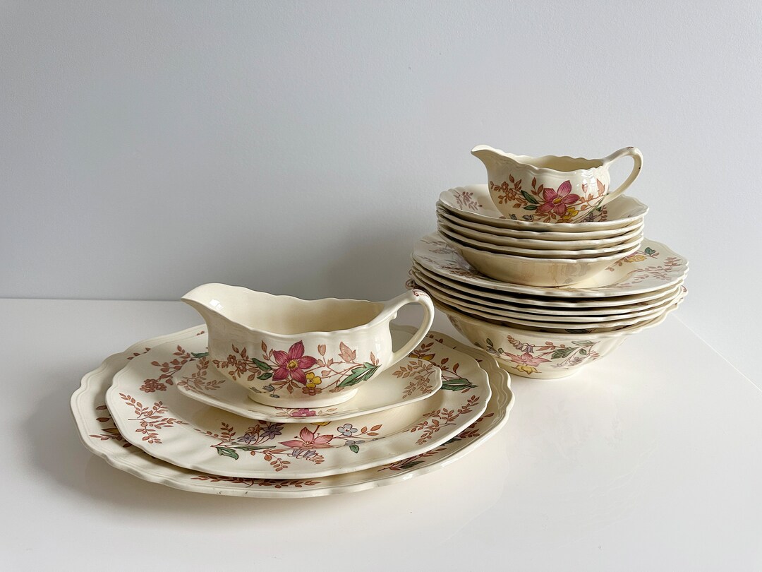 Cotswold Pattern 16 Piece Dinnerware Serving Set by J G Meakin - Etsy
