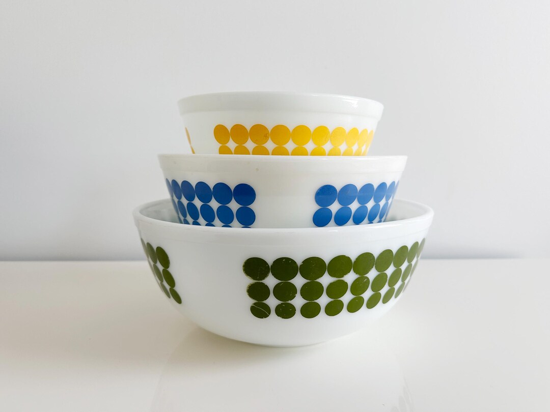 Pyrex Polka Dots Nesting Mixing Bowls Green Blue Yellow USA Vintage ...
