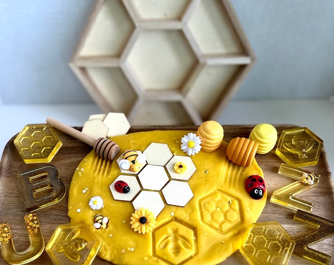 Busy Bee Box, Invitation to Play, Sensory Play, Sensory Bin, Busy Box ...