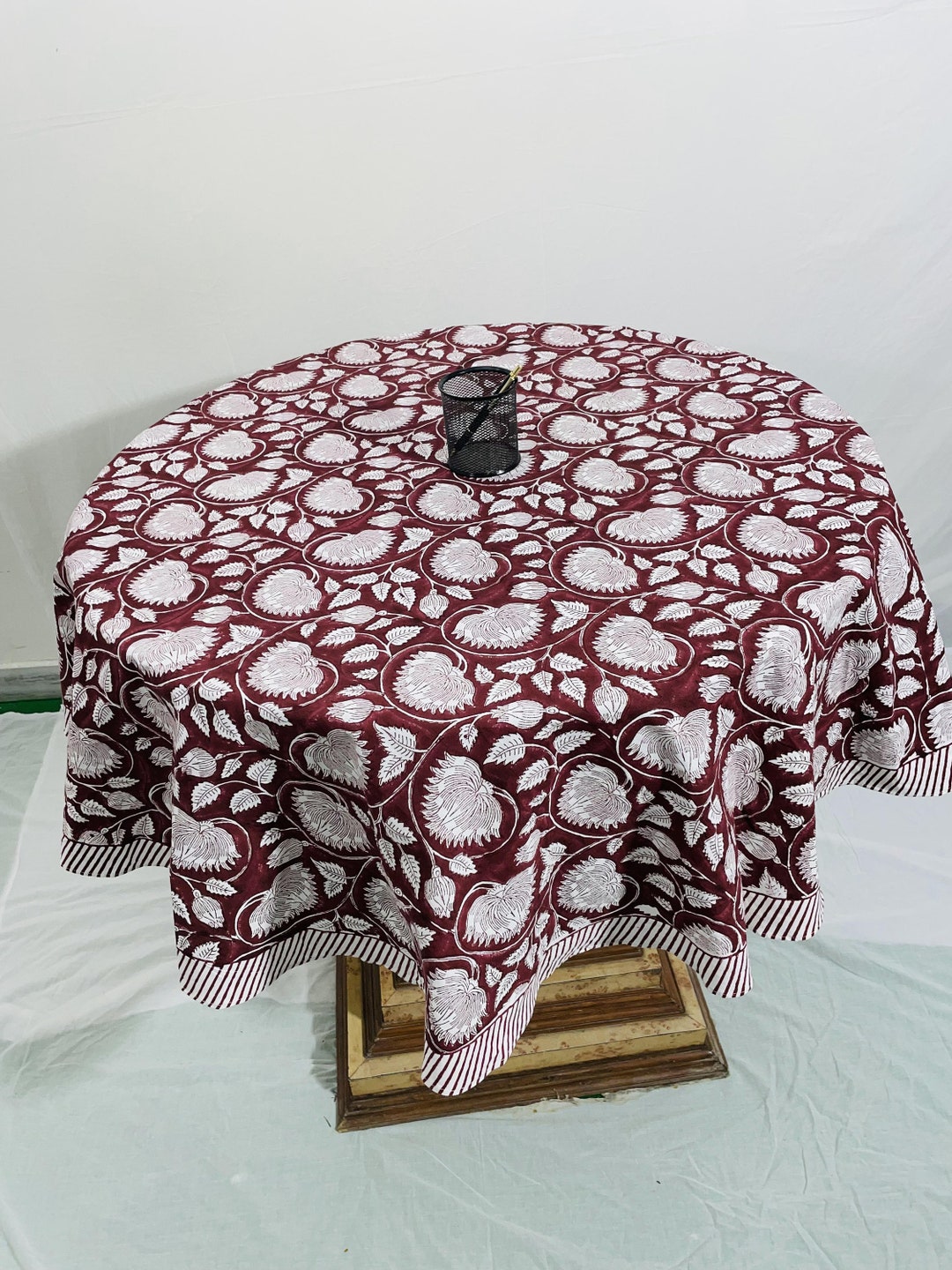 Designer Red Printed Round Cotton Table Cover Premium Fitted Cloth for ...