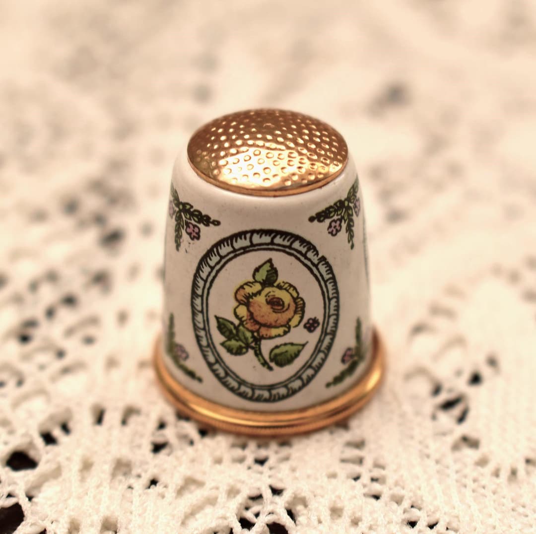 Vintage Halcyon Days Thimble Beautiful Bilston & Battersea Company ...