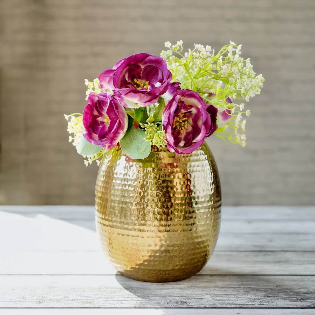 Behoma Golden Hammered Bud/oval Shape Vase for Home Decor, Decorative ...