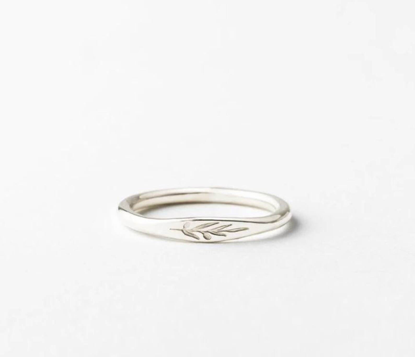Olive Branch Signet Ring, Dainty Signet Ring, Slim Signet Ring ...