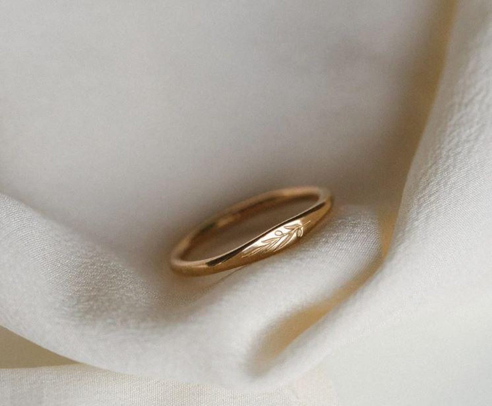 Olive Branch Signet Ring, Dainty Signet Ring, Slim Signet Ring ...