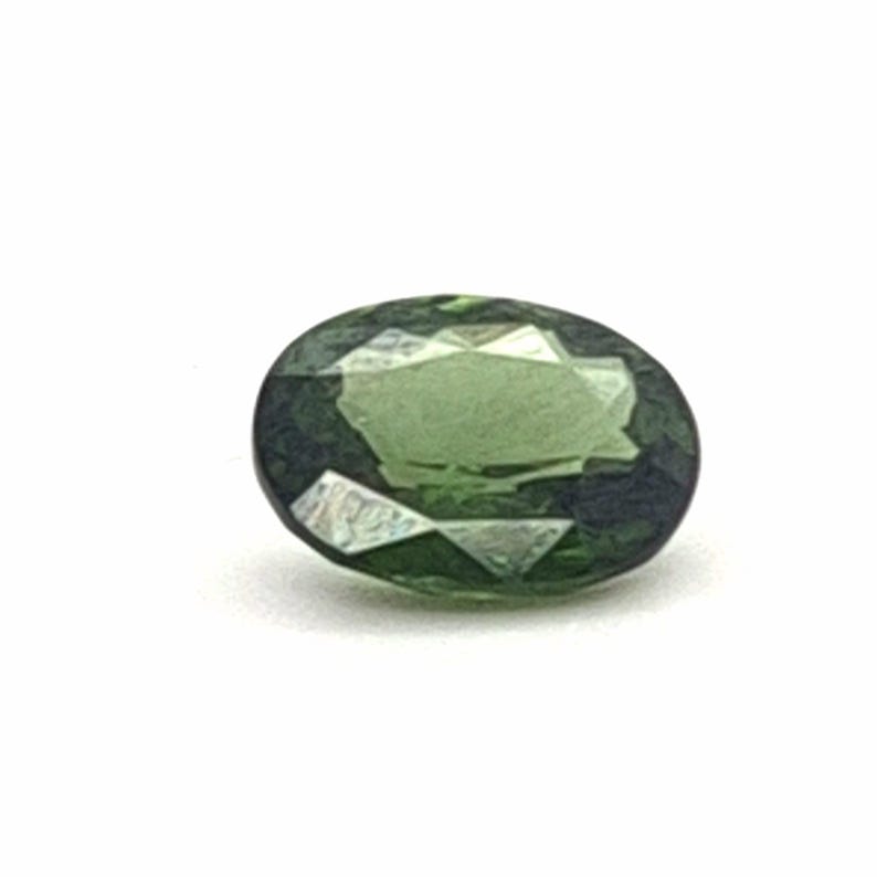 MJS 37- Green Zircon- Oval Shape- 2.70ct - Etsy UK