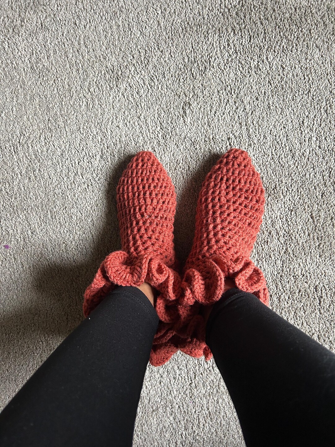 Cute and Comfy Crochet Ruffle Footies Pattern | Crochet Ruffle Socks ...