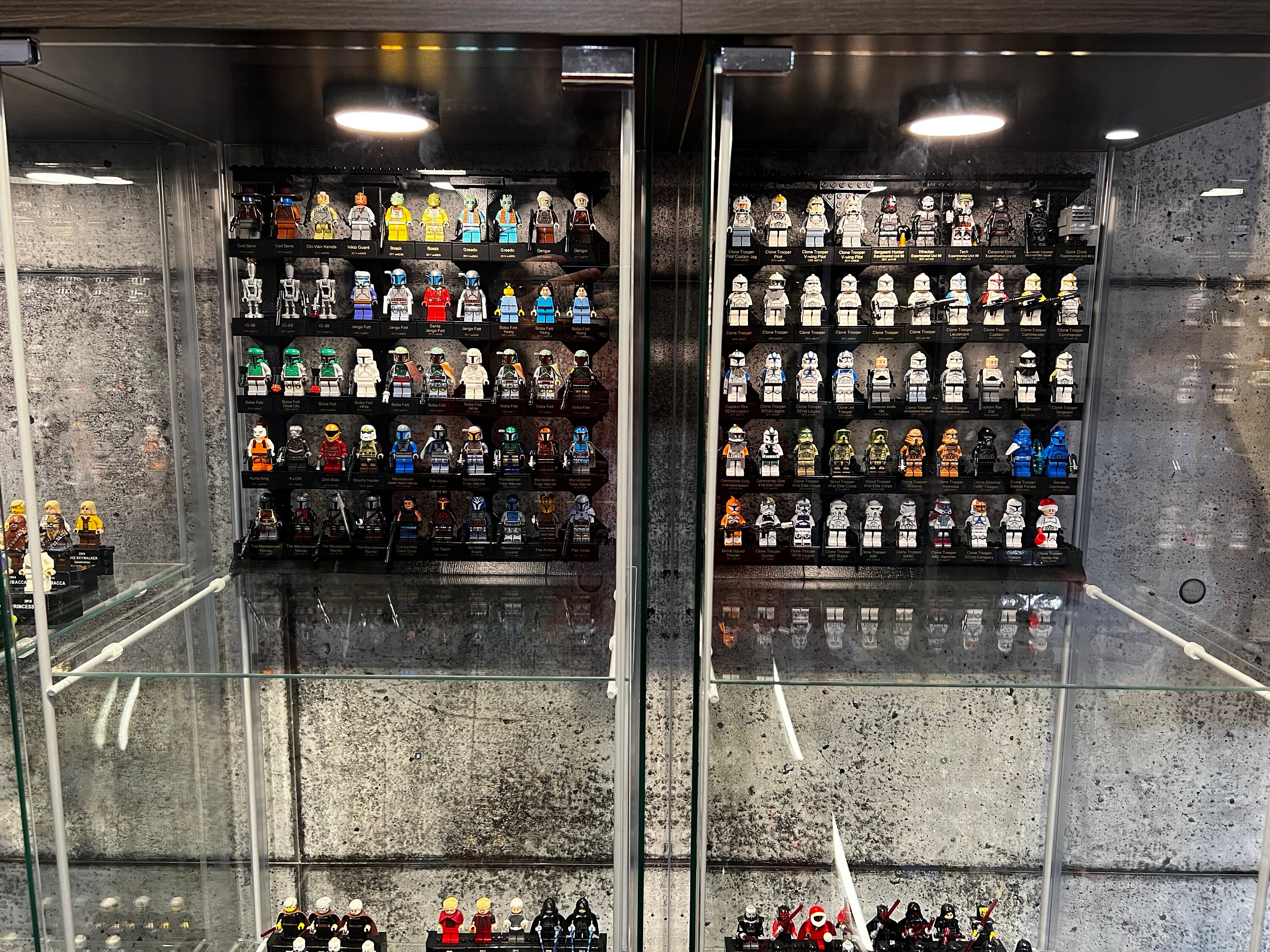 LEGO Minifigure Display Stand, Display Frame Showcase, 3D Printed ...