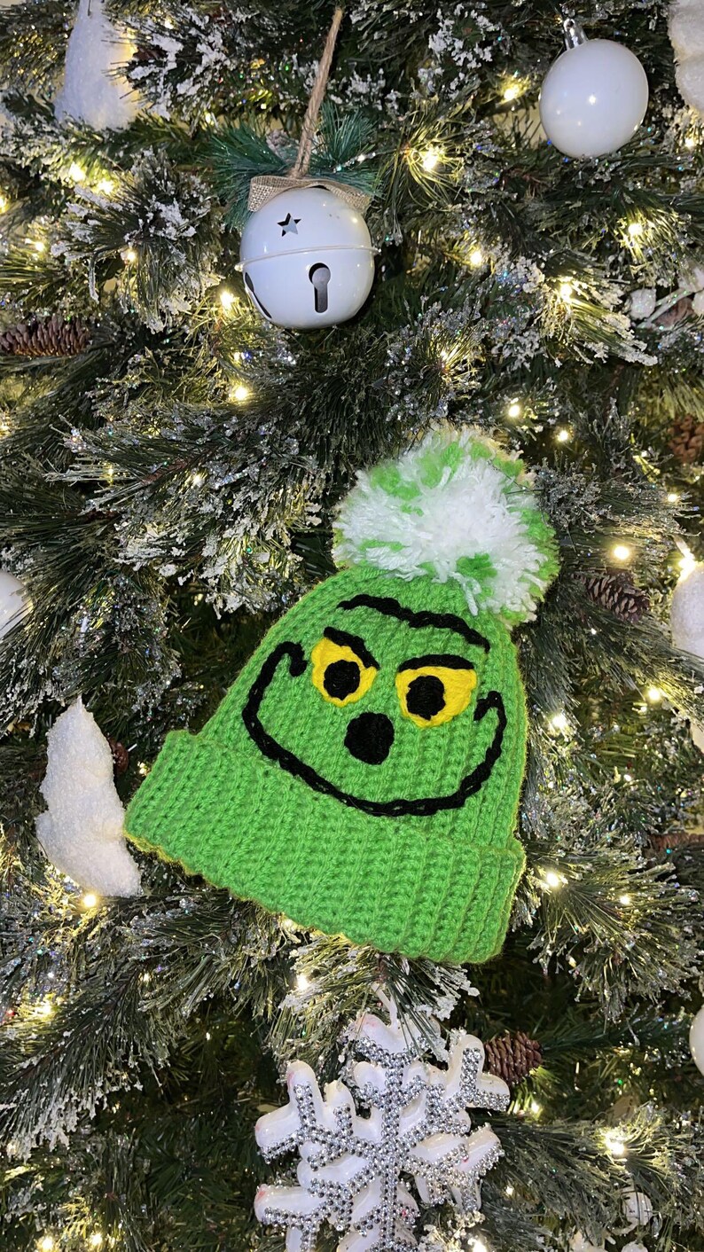 Crochet Grinch Christmas Beanie - Etsy Canada