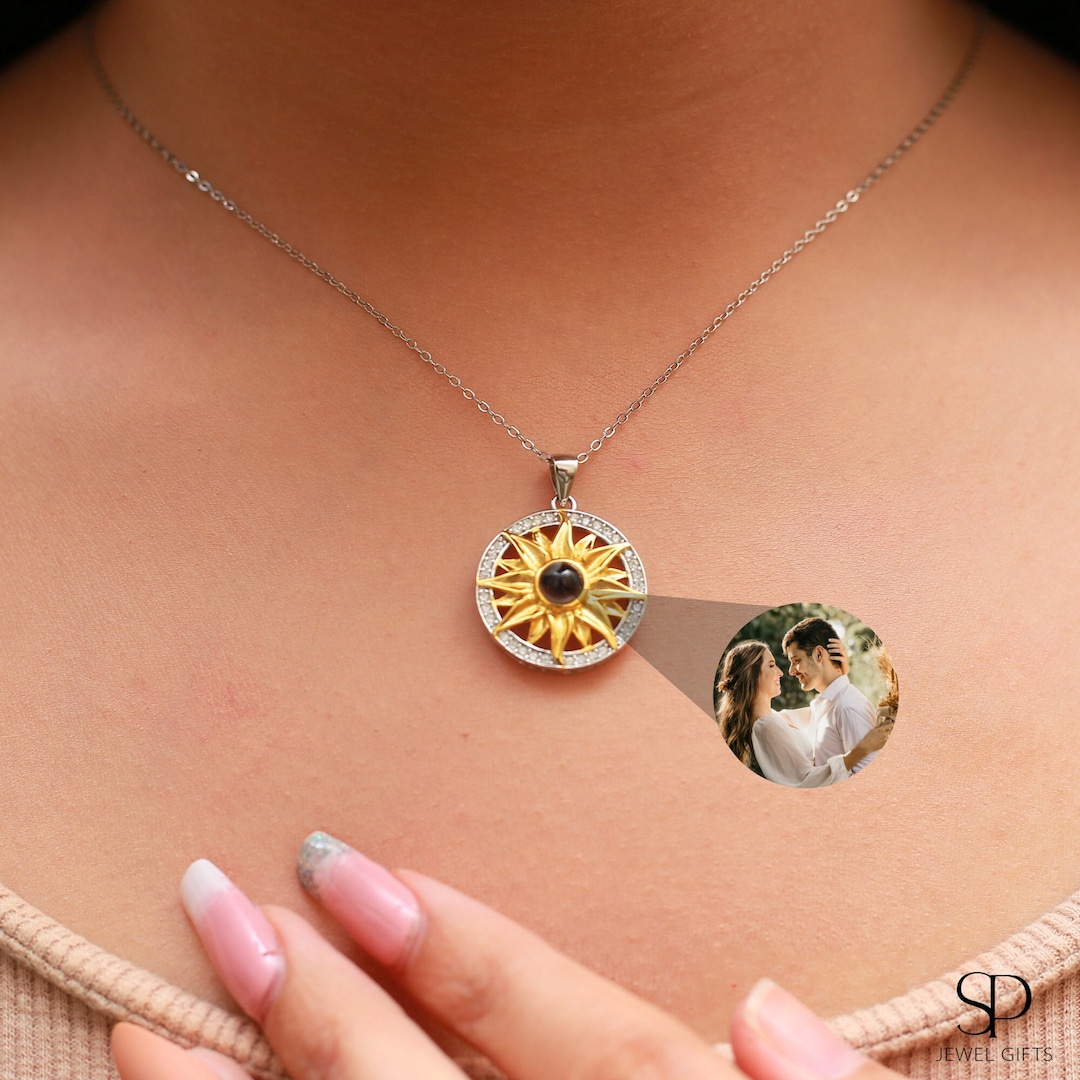 Photo Projection Necklace, Sunflower Necklace, Personalized Daisy ...