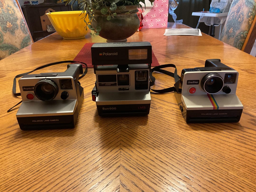 3 Vintage Polaroid Instant Cameras - Etsy