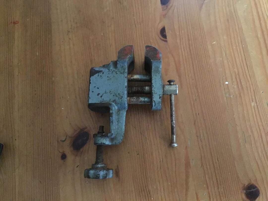 Vintage Small Table Vise - Etsy