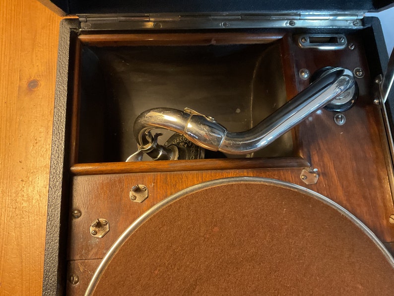 Rare His Masters Voice Portable Crank Phonograph, Gramophone With Crank HMV - Etsy