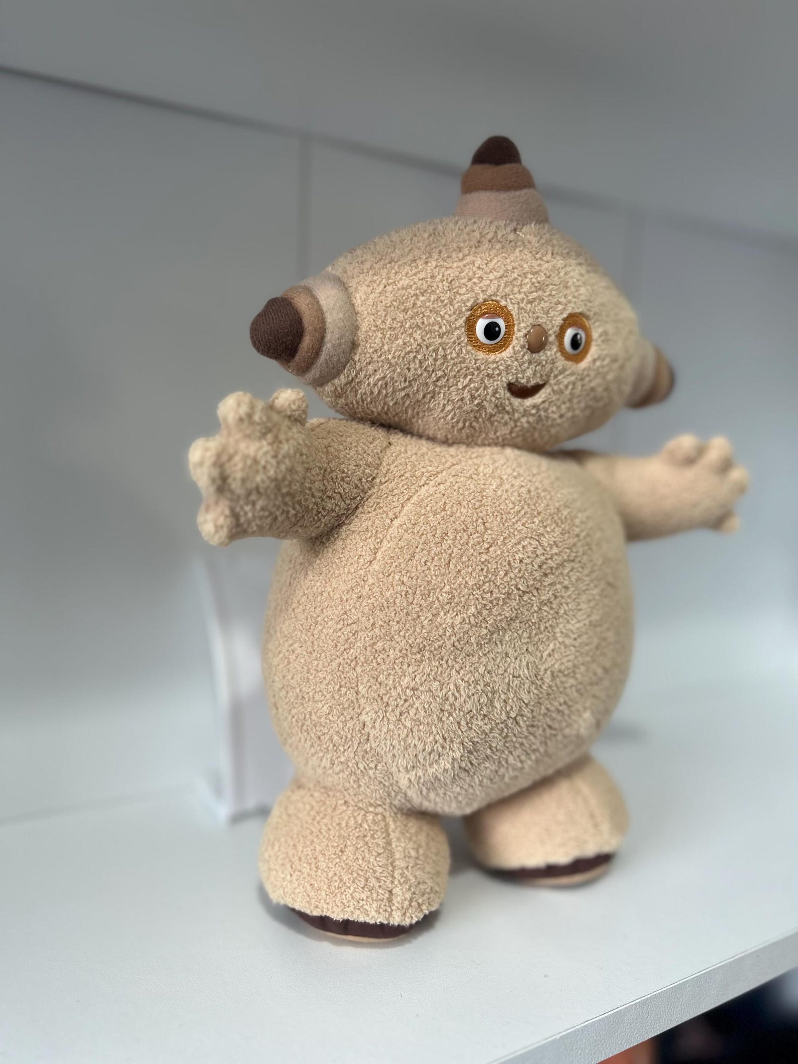 Hasbro Talking & Sounds Makka Pakka Soft Plush Toy in the Night Garden ...