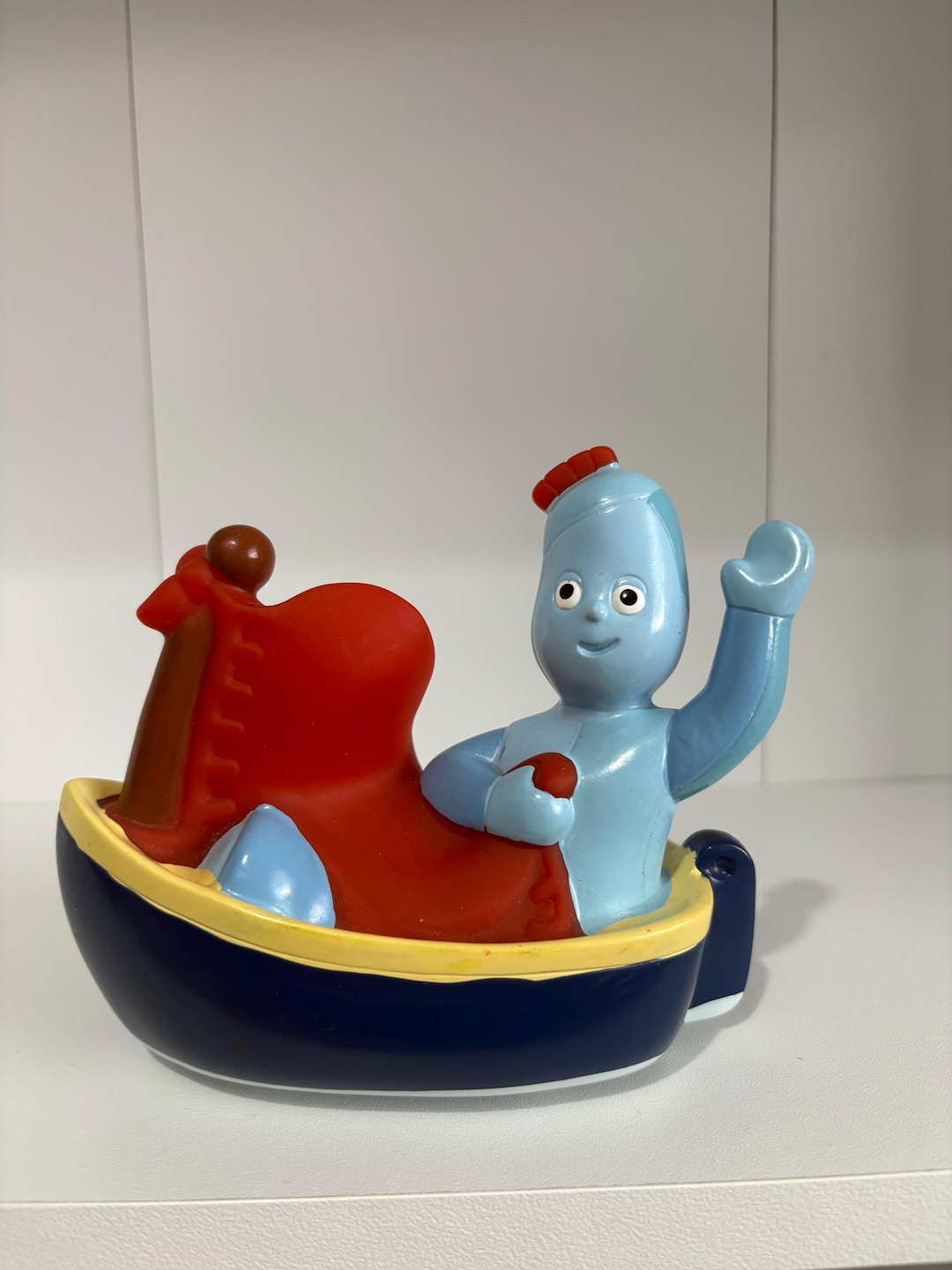 Iggle Piggle in Boat Push Along Figure | in the Night Garden Cbeebies ...