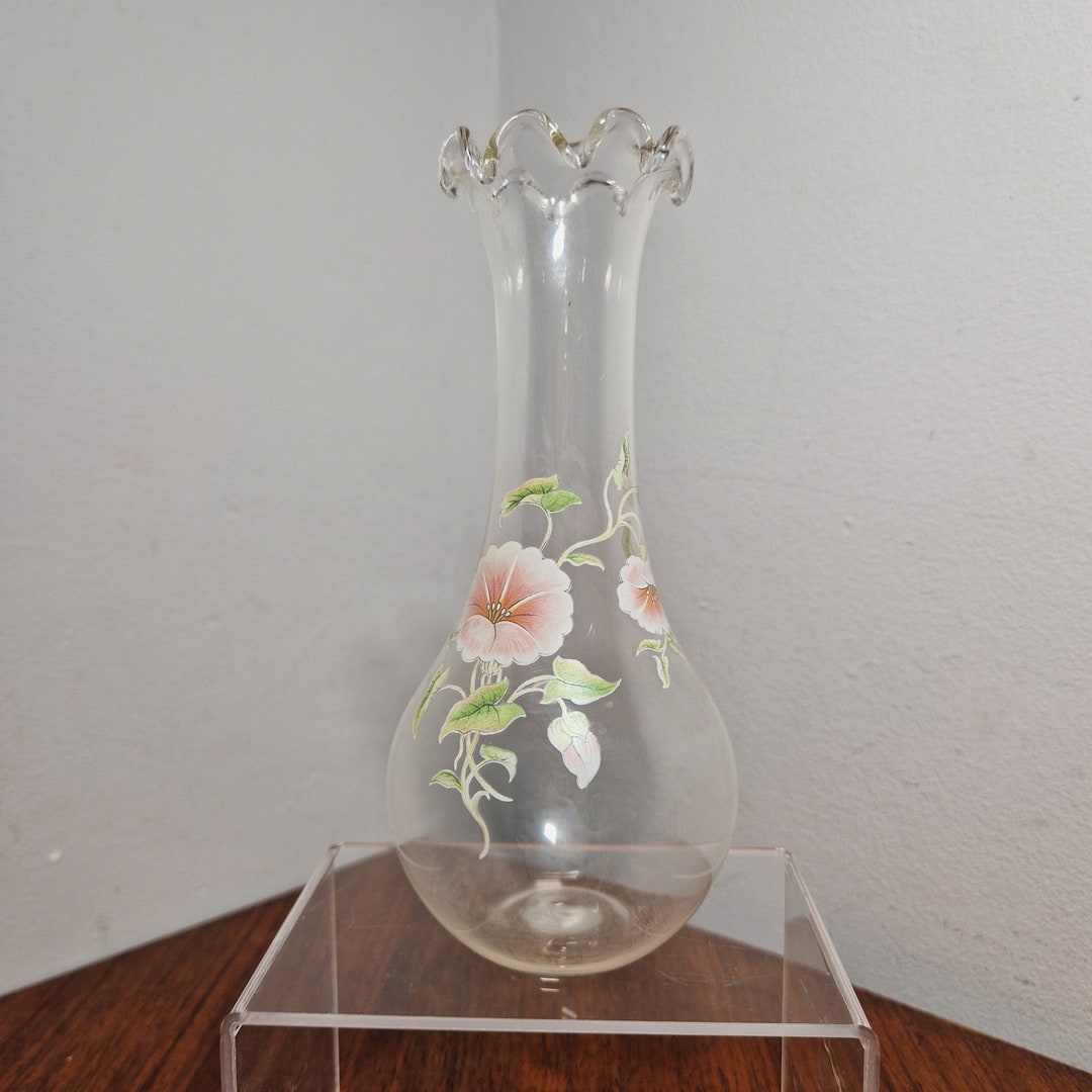 Small Glass Posy Vase With Light Pink Flowers - Etsy