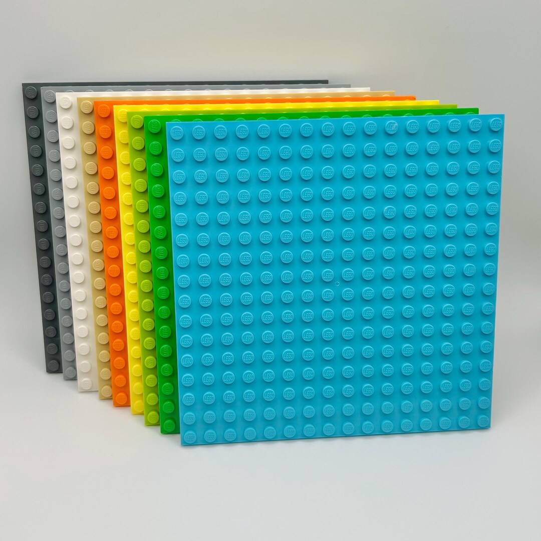 16 X 16 LEGO Plate - Square Base 16 Studs by 16 Studs (5 Inches by 5 ...