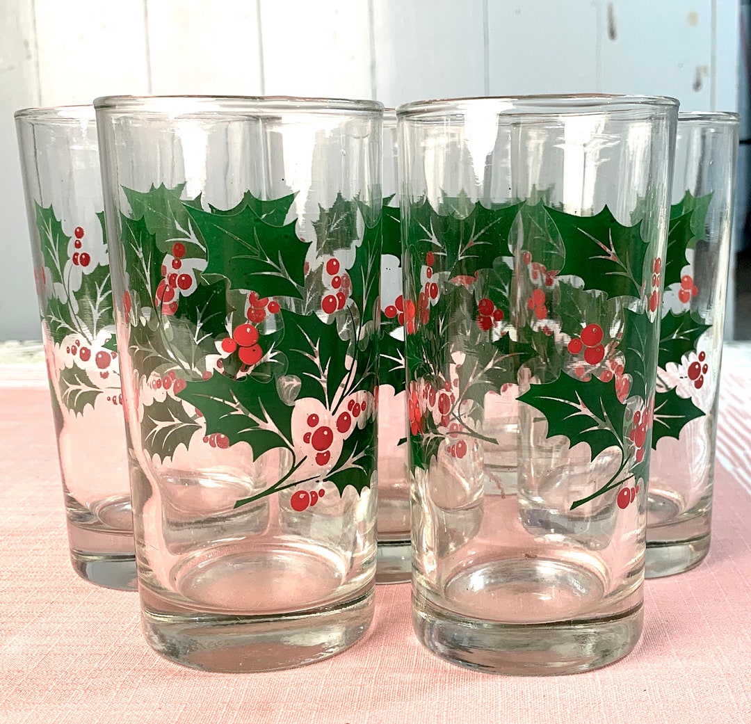 Vintage Christmas Glasses Holly Glasses Nostalgia Holiday Glasses Vintage Christmas Decor